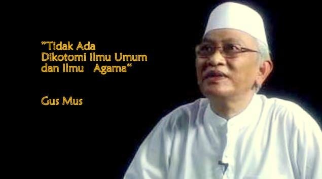 Gus Mus di UGM: Tidak Ada Dikotomi Ilmu Umum dan Ilmu Agama – CRCS UGM
